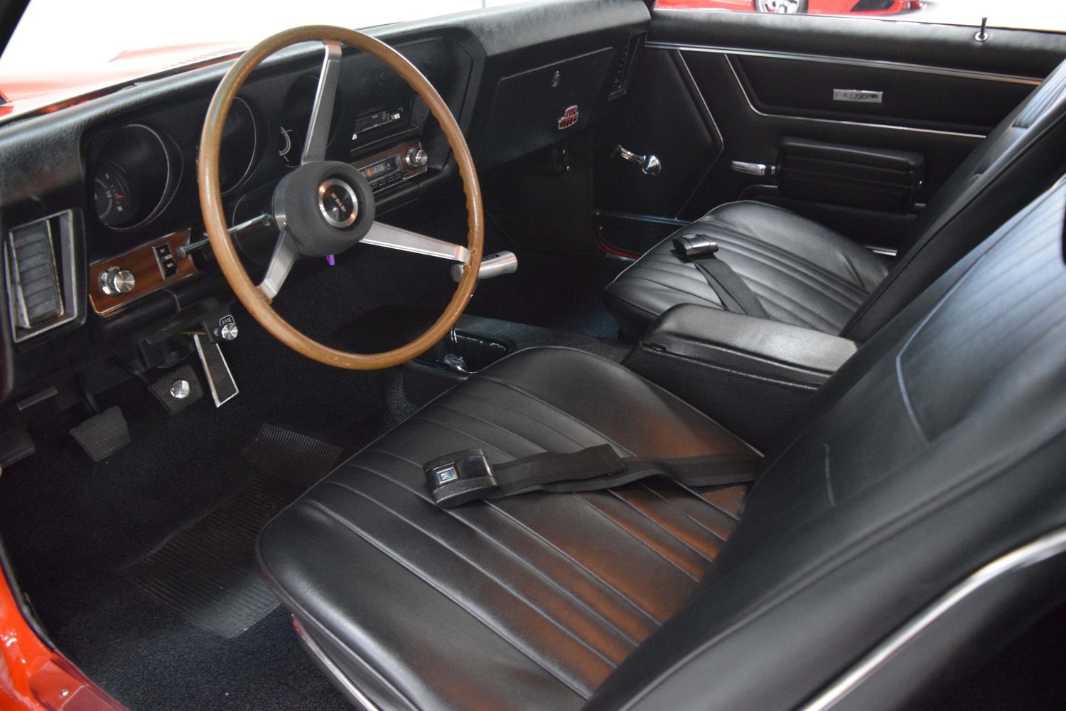 pontiac-gto-judge-interior | Woodside Credit